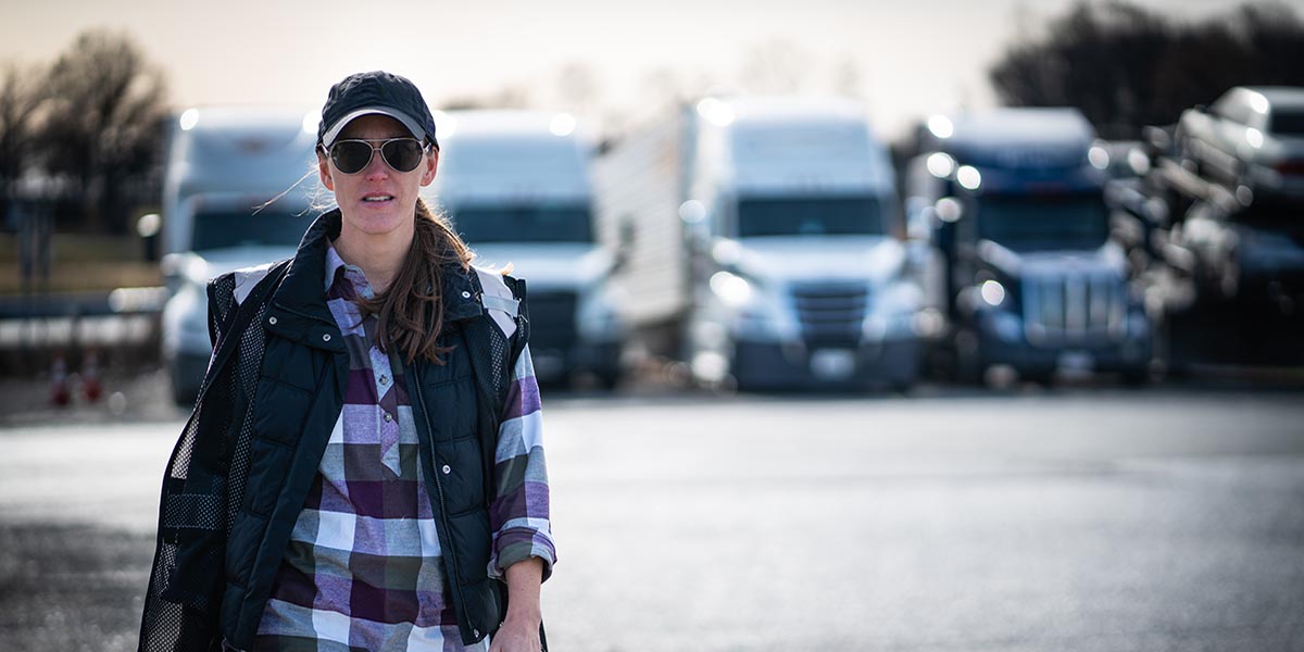 What’s It Like to Be a Female Trucker? - Commercial Truck Trader Blog